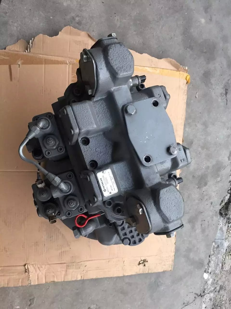 HITACHI EX200-5/6 hydraulic piston pump/main pump HPV102 used for excavator