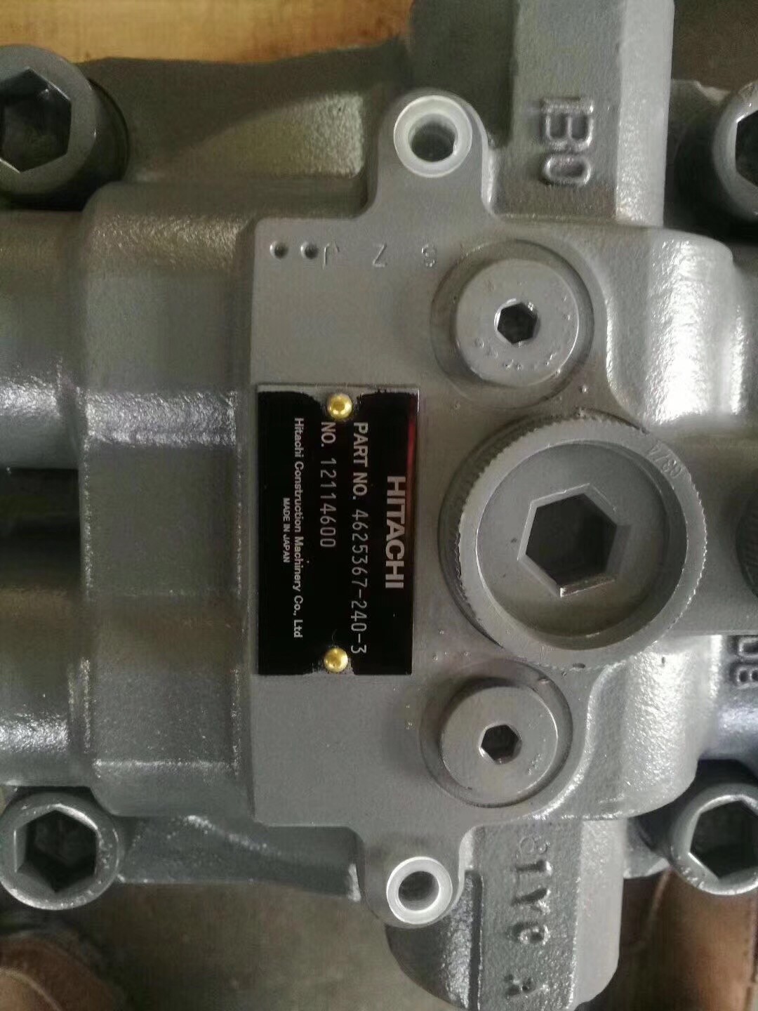 Hitachi ZX230-3 excavator Travel Motor M5X130CHB-10A-45C Final Drive ...